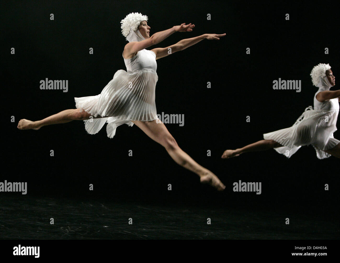 Rambert dance hi-res stock photography and images - Alamy