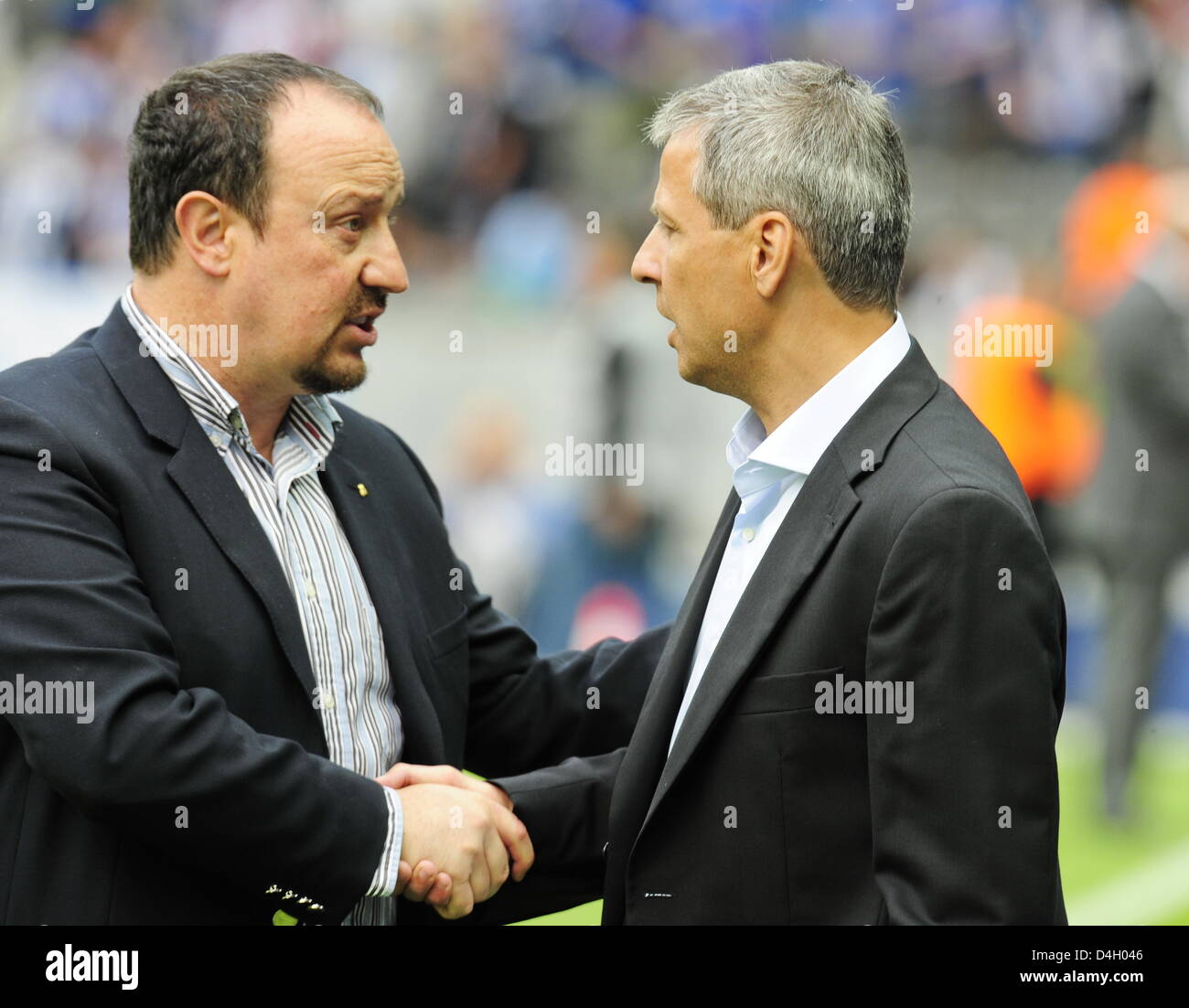 Premier league coaches hi-res stock photography and images - Alamy