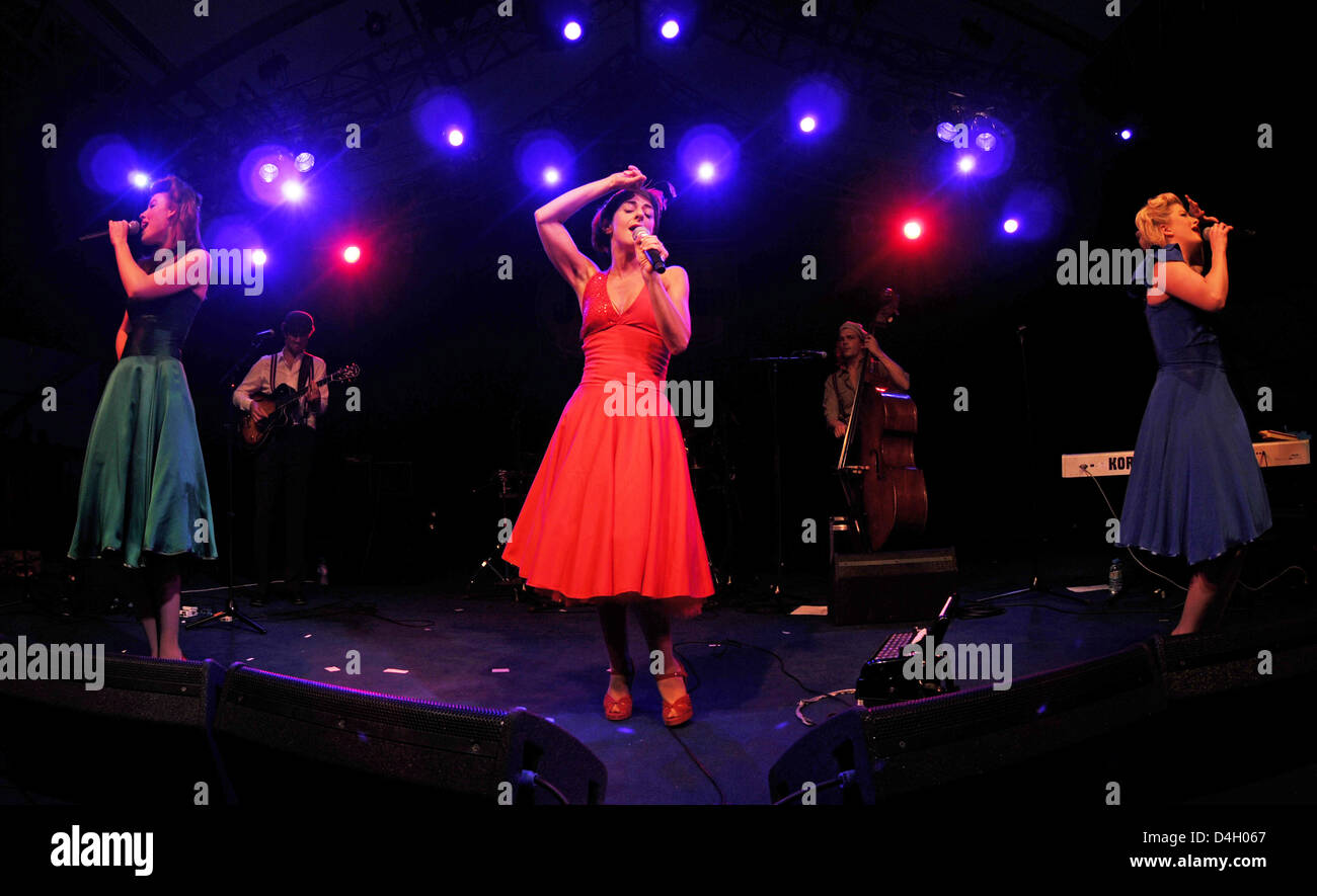 (L-R) Stephanie O'Brien, Marcella Puppini and Kate Mullins of 'The ...