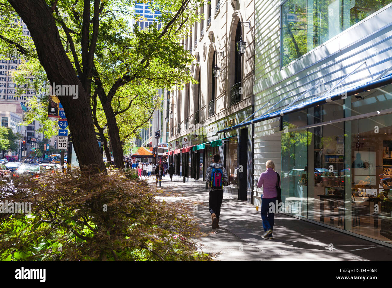 Fashionable stores hi-res stock photography and images - Alamy