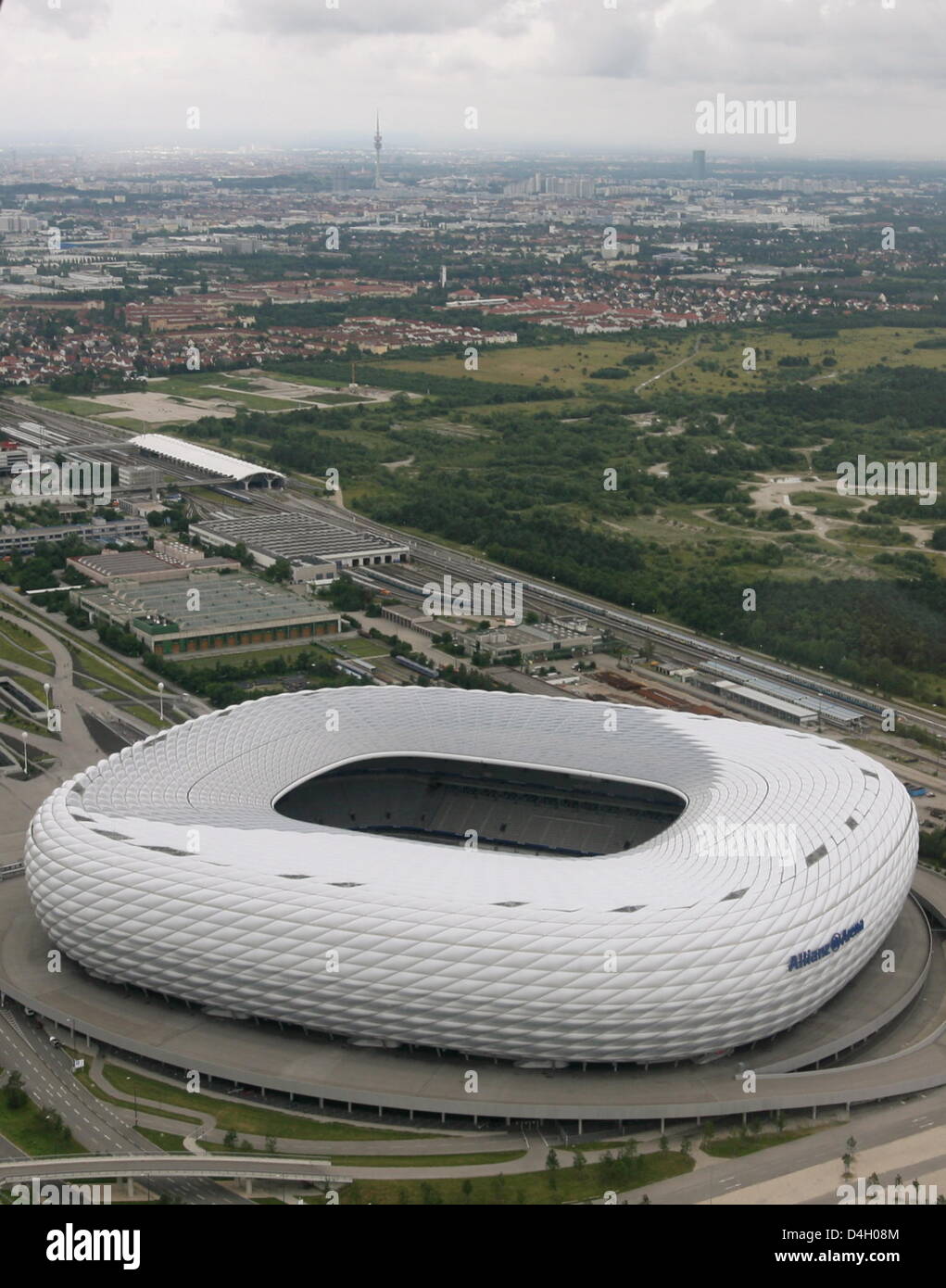 Allianz Arena Stadium Stock Photos & Allianz Arena Stadium Stock Images ...
