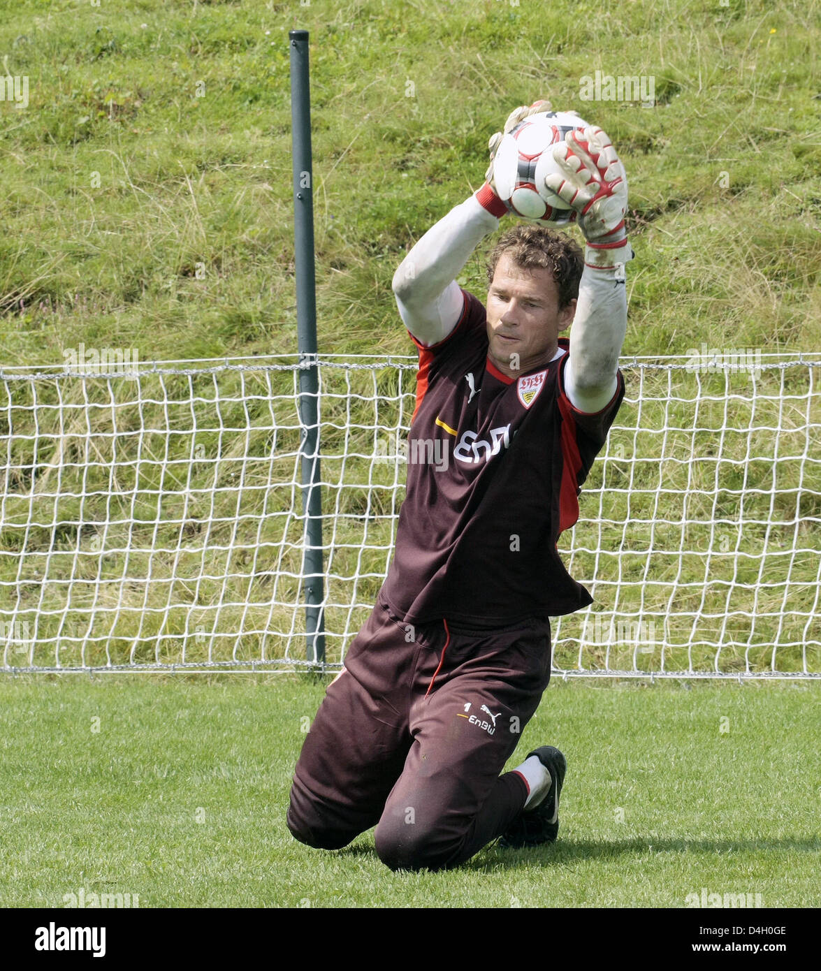 Vfb stuttgart goalkeeper jens lehmann hi-res stock photography and ...