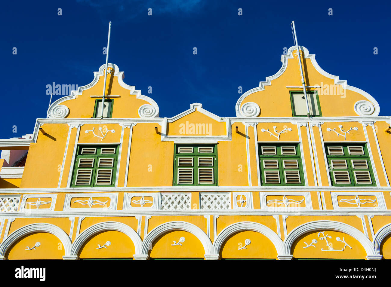The colourful Dutch houses at the Sint Annabaai in Willemstad, UNESCO ...