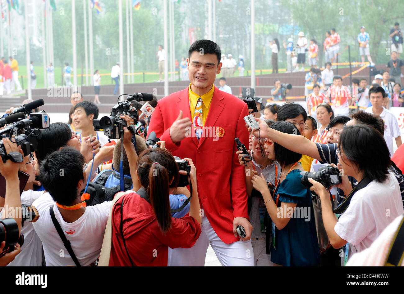 Yao ming hi-res stock photography and images - Alamy