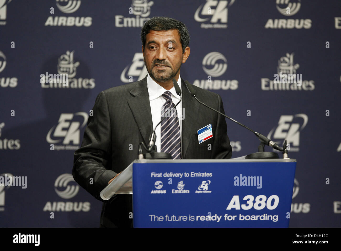 Emirates-CEO Sheikh Ahmed bin Saeed Al Maktoum speaks during the ...