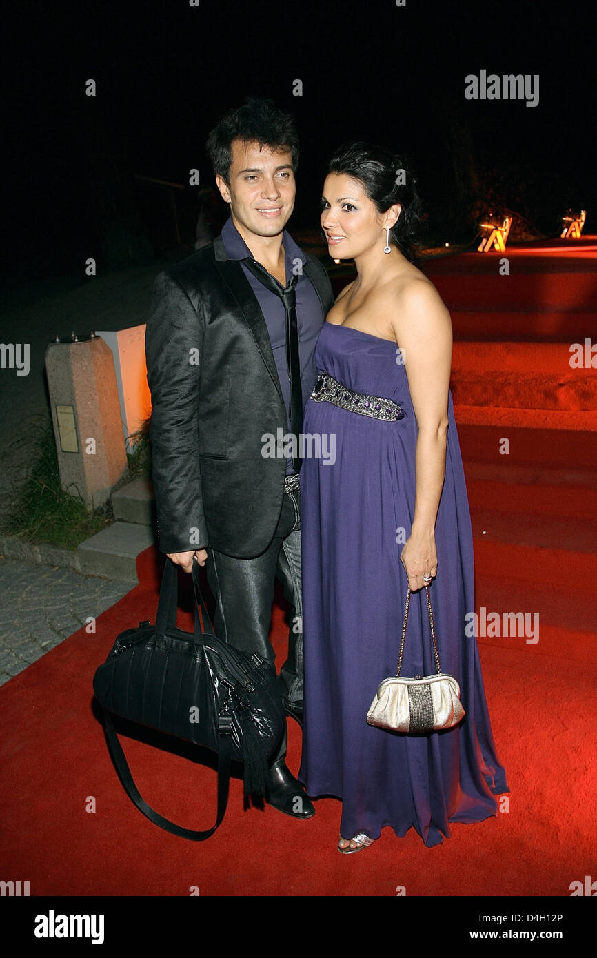 Soprano Anna Netrebko and her partner and father of her child, baritone ...