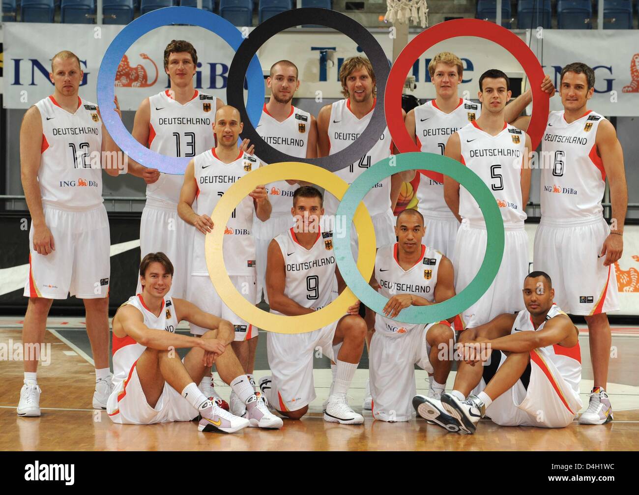 The German Olympic basketball squad (standing L-R) Chris Kaman, Patrick ...