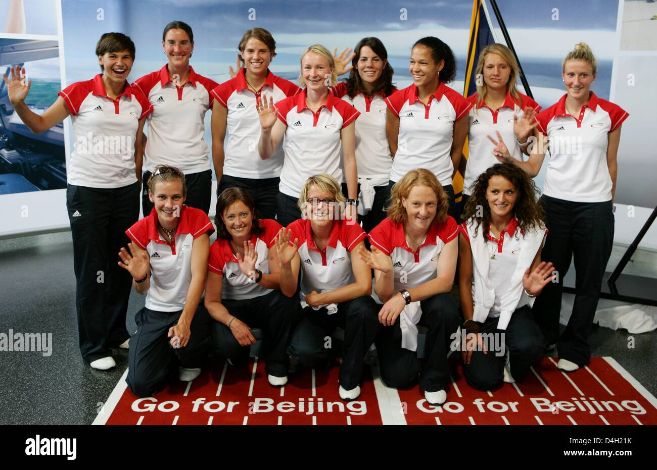 Players of German women's national soccer team pose for a group photo ...