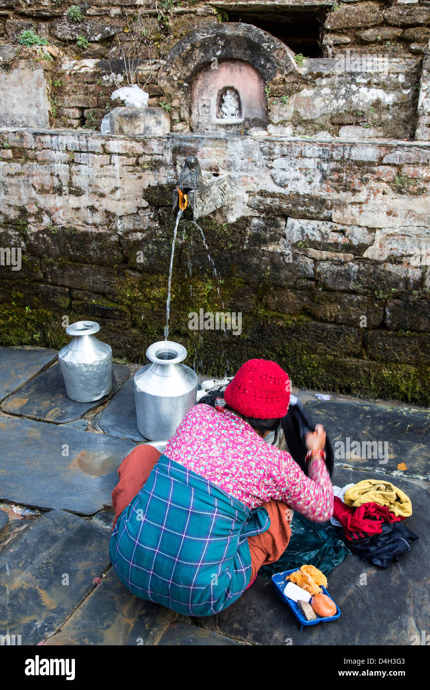 Teendhara, spring and water fountain in Bandipur, Nepal Stock Photo - Alamy
