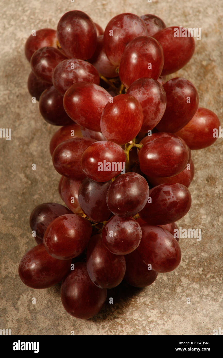 Crimson grape hi-res stock photography and images - Alamy
