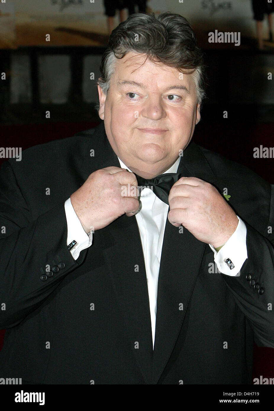 Actor Robbie Coltrane arrives for the world premiere of the new James ...