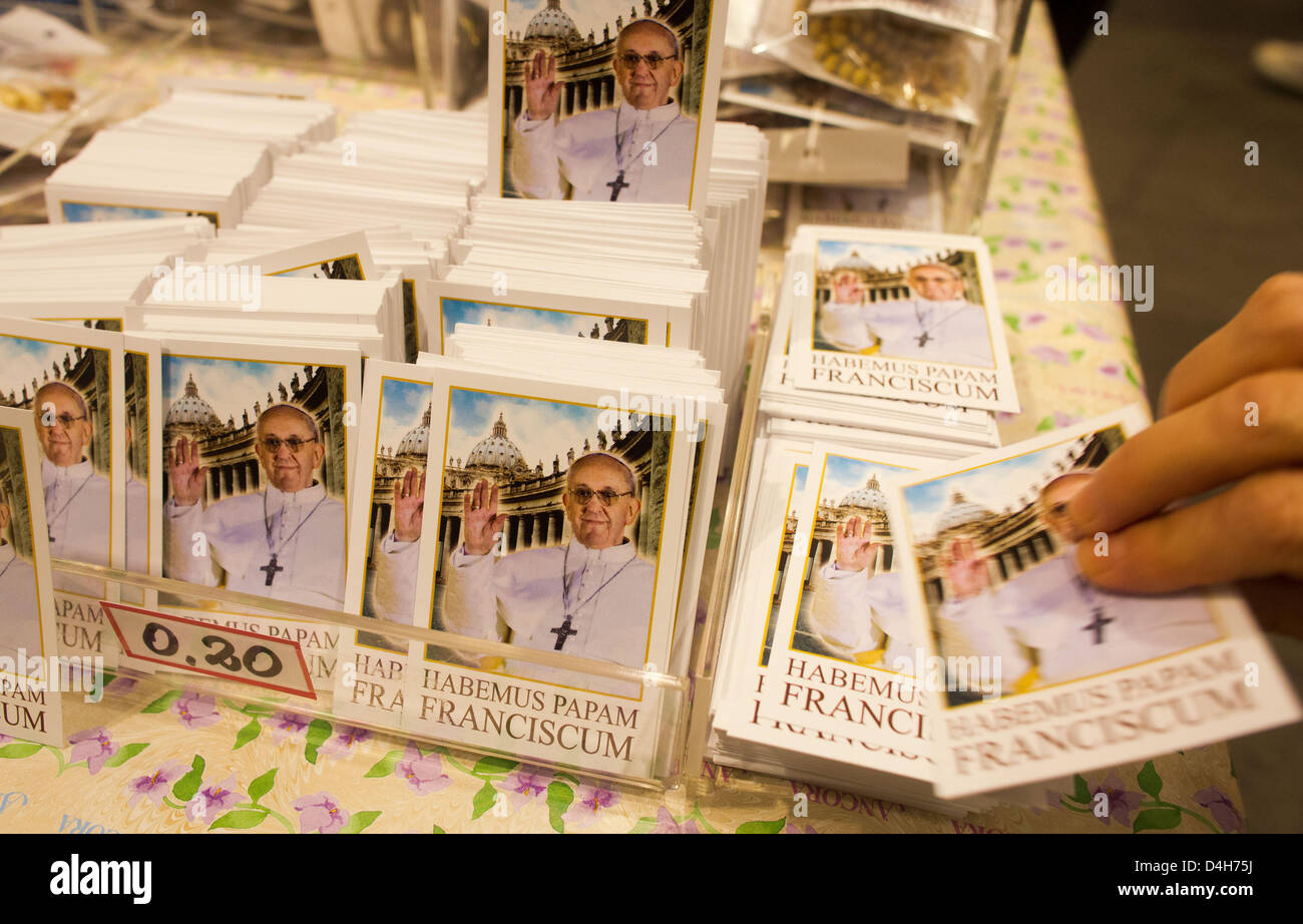 Newly elected pope francis hi-res stock photography and images - Alamy