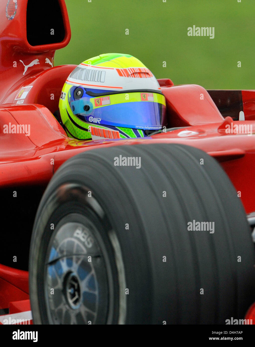 2008 lewis hamilton formula 1 champion hi-res stock photography and ...