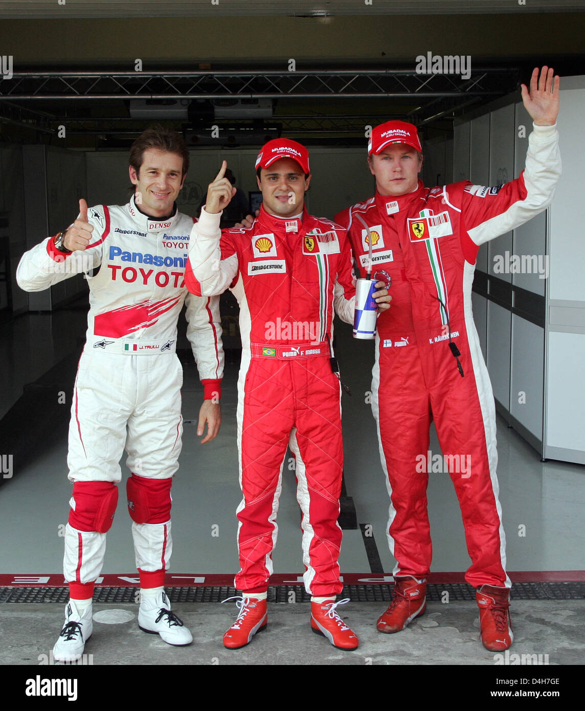 2008 brazilian grand prix interlagos hi-res stock photography and ...