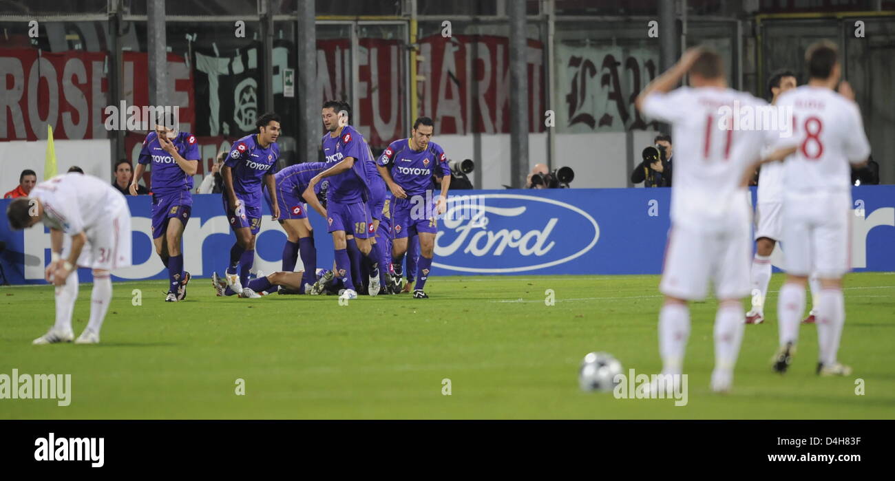 ACF Fiorentina players celebrate their 1-0 against FC Bayern Munich ...