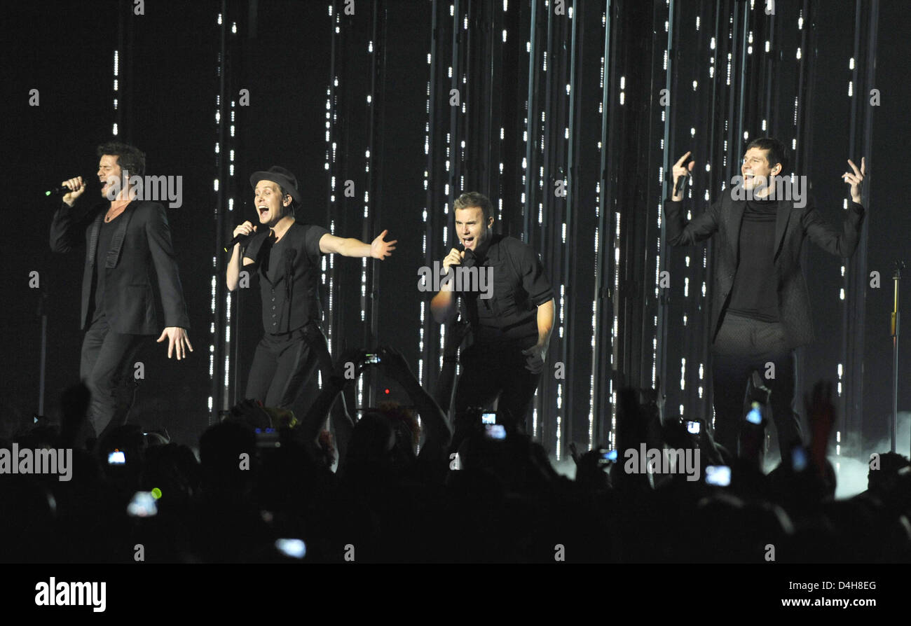 Take that pop group hi-res stock photography and images - Alamy
