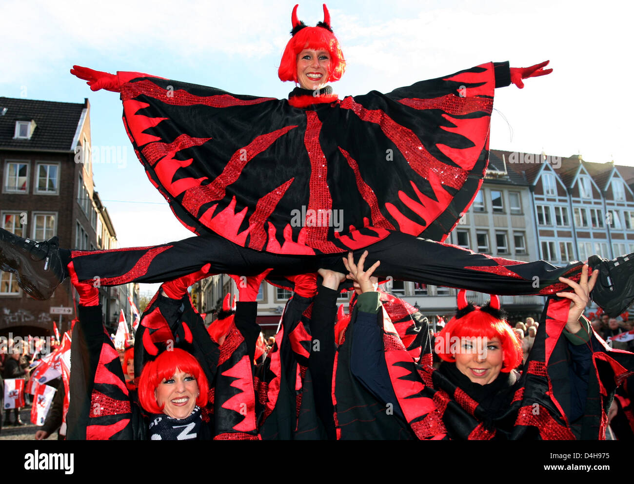 Carnival revellers dressed as devils party as carnival season starts in ...