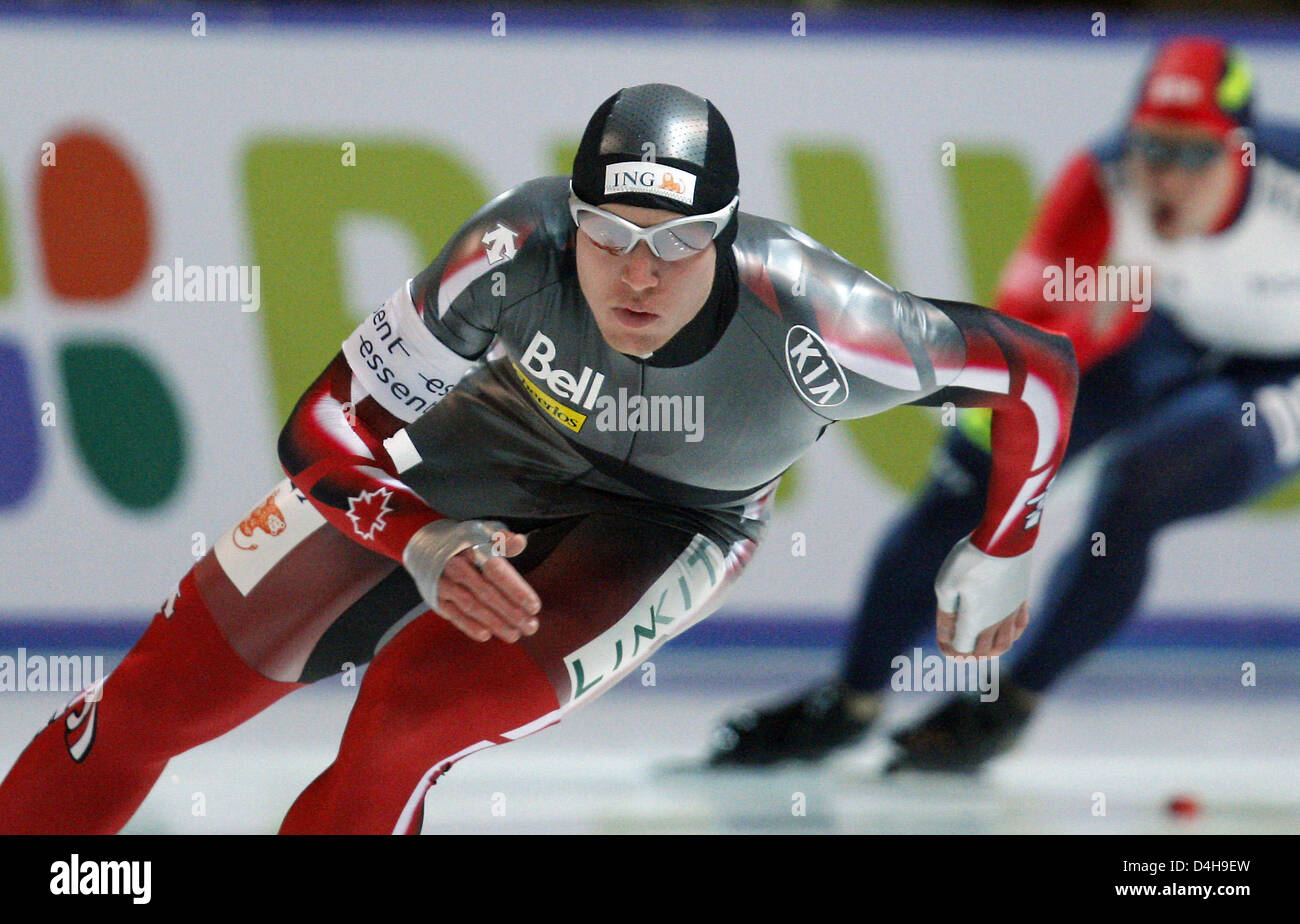 Canadian ice speed skater Jeremy Wotherspoon is shown in action during ...