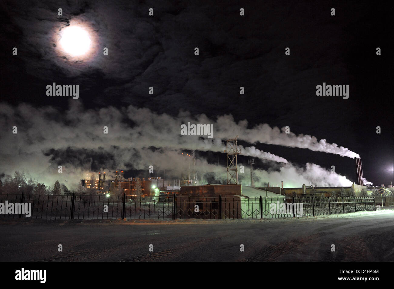 Steam rises out of the gas processing plant operated by the world?s ...