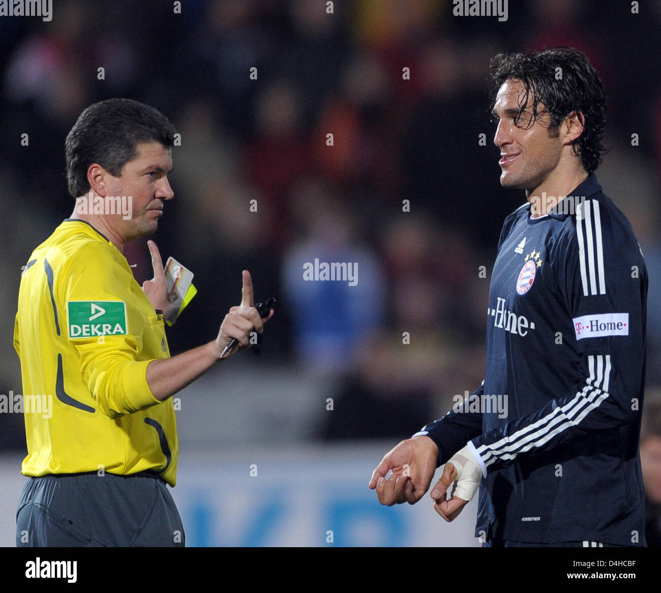 Referee herbert fandel hi-res stock photography and images - Alamy