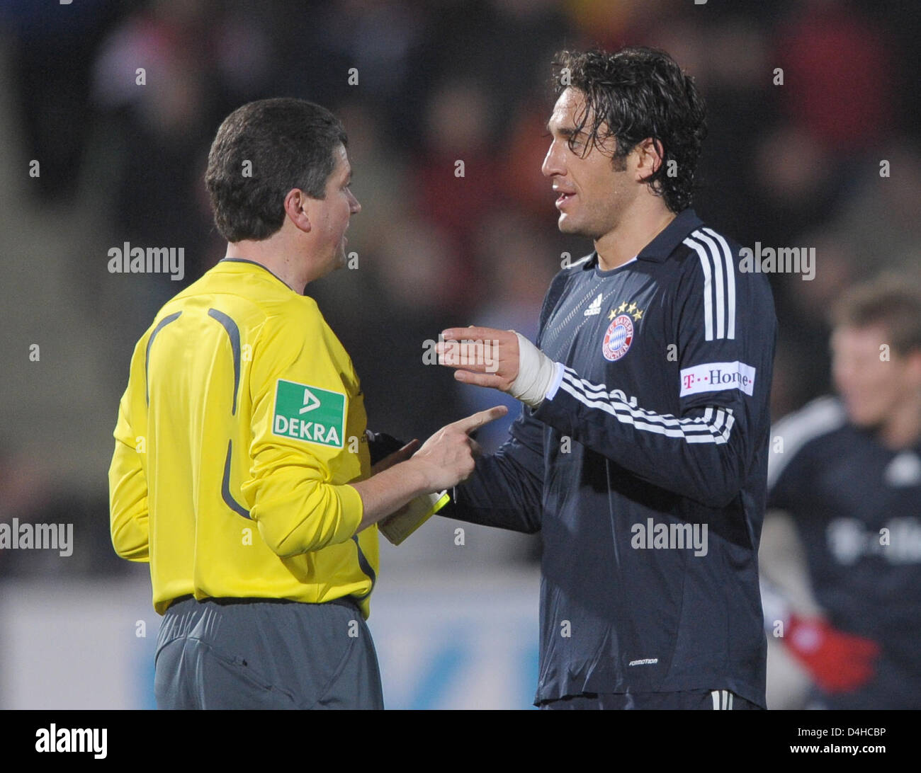 Referee herbert fandel hi-res stock photography and images - Alamy