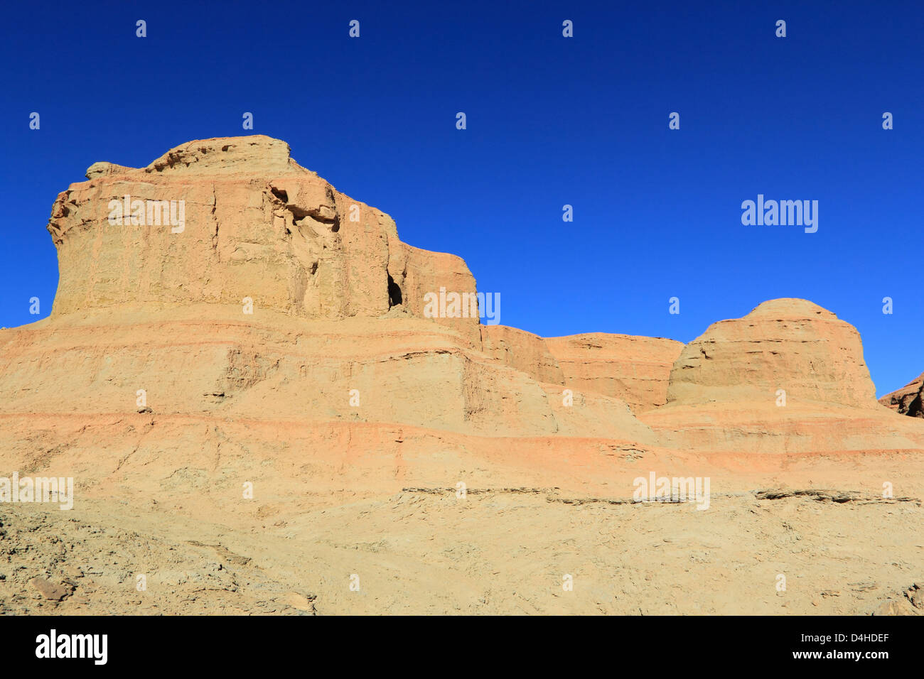 Xinjiang landscape hi-res stock photography and images - Alamy