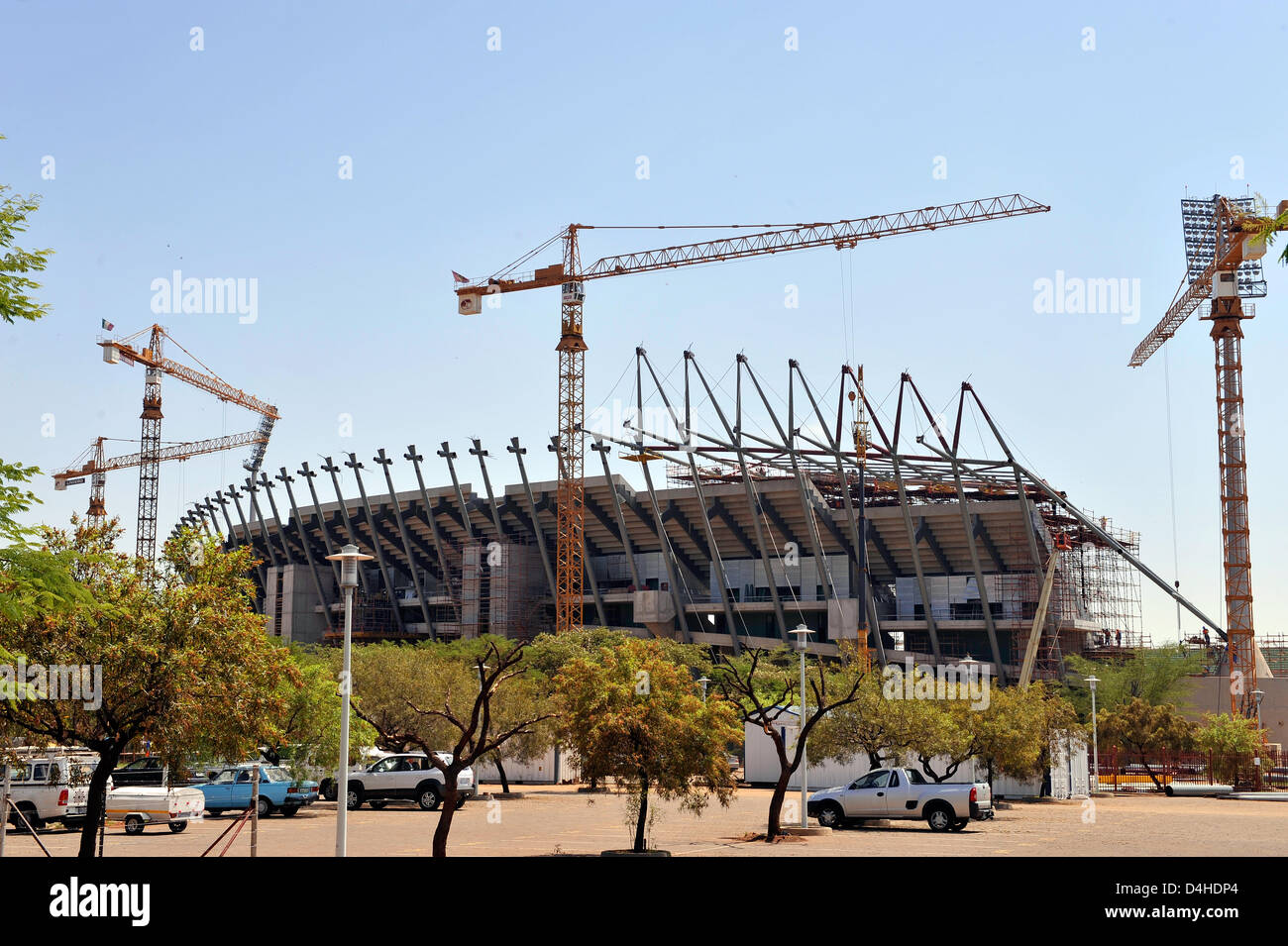 Royal bafokeng stadium construction High Resolution Stock Photography ...