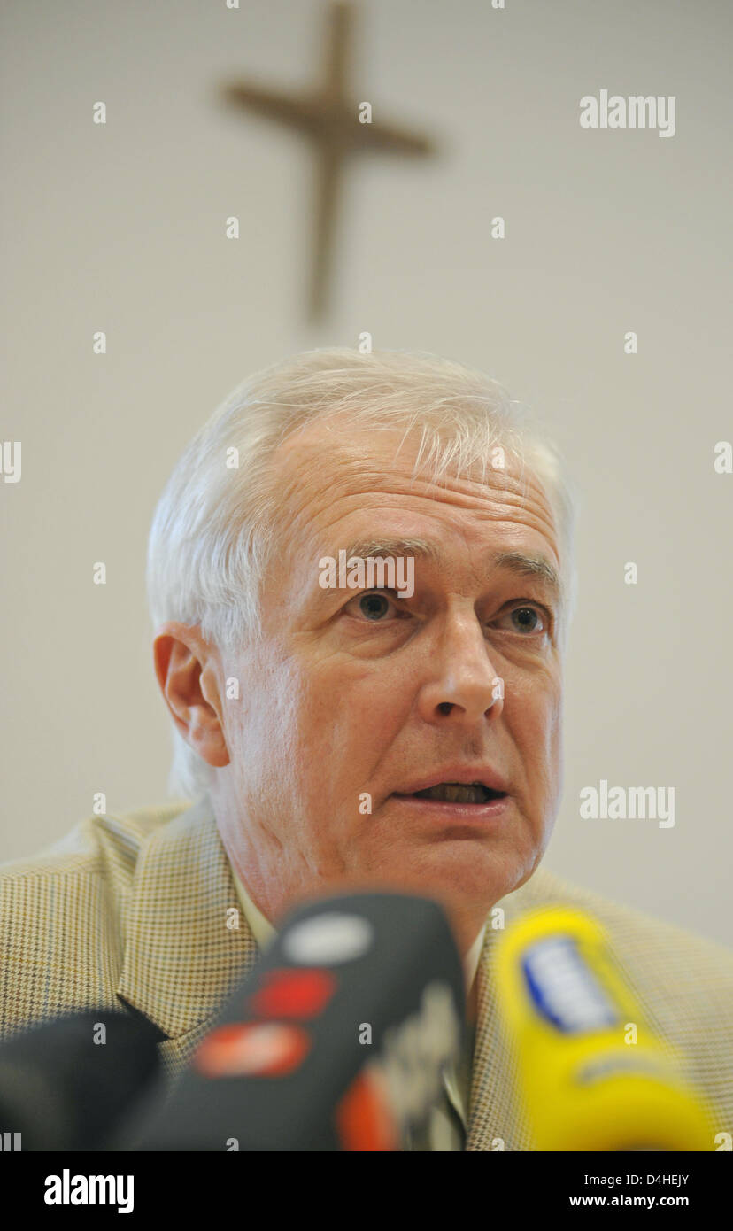 Police helmut hi-res stock photography and images - Alamy