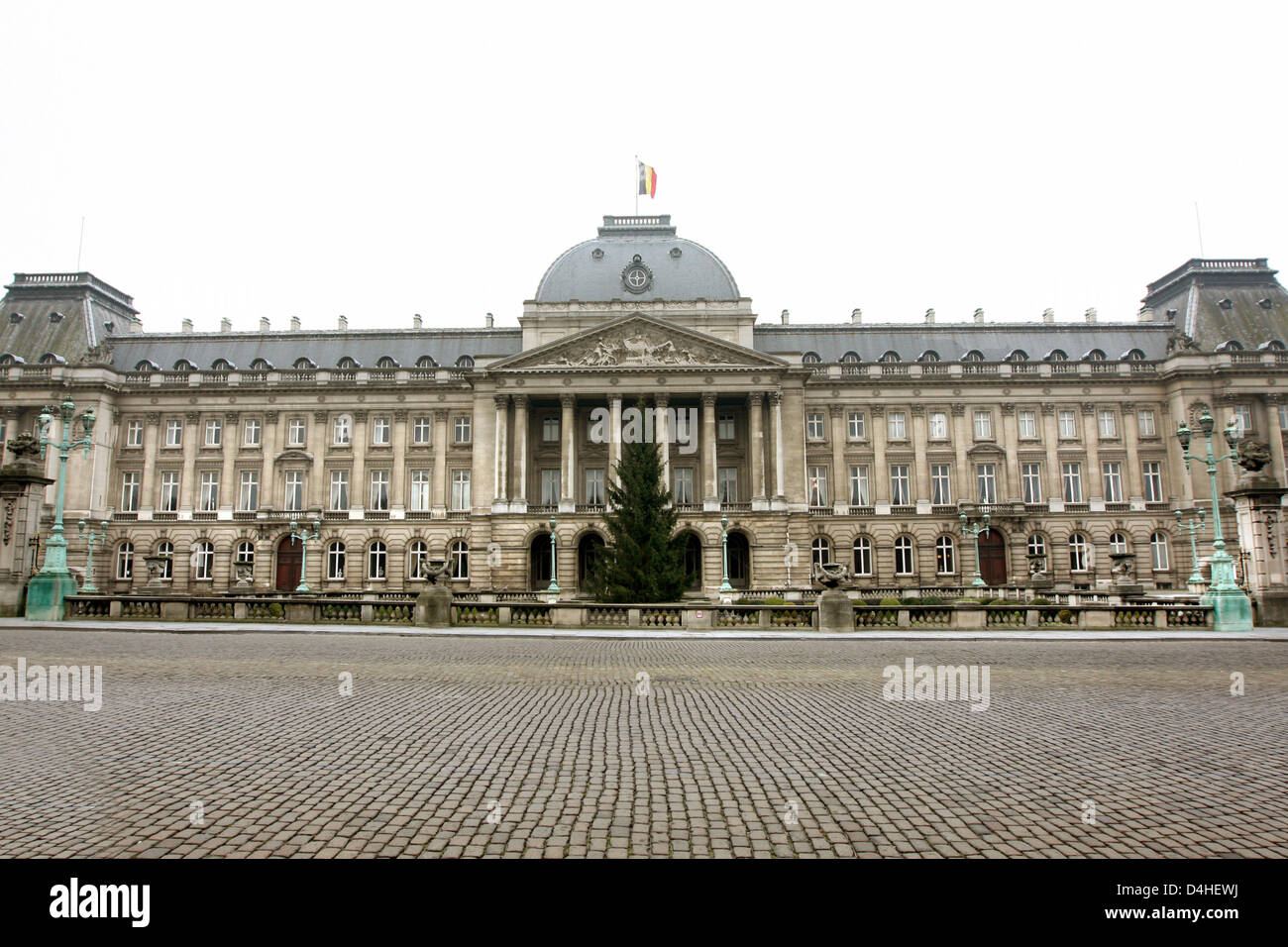 Belgian royal palace hi-res stock photography and images - Alamy