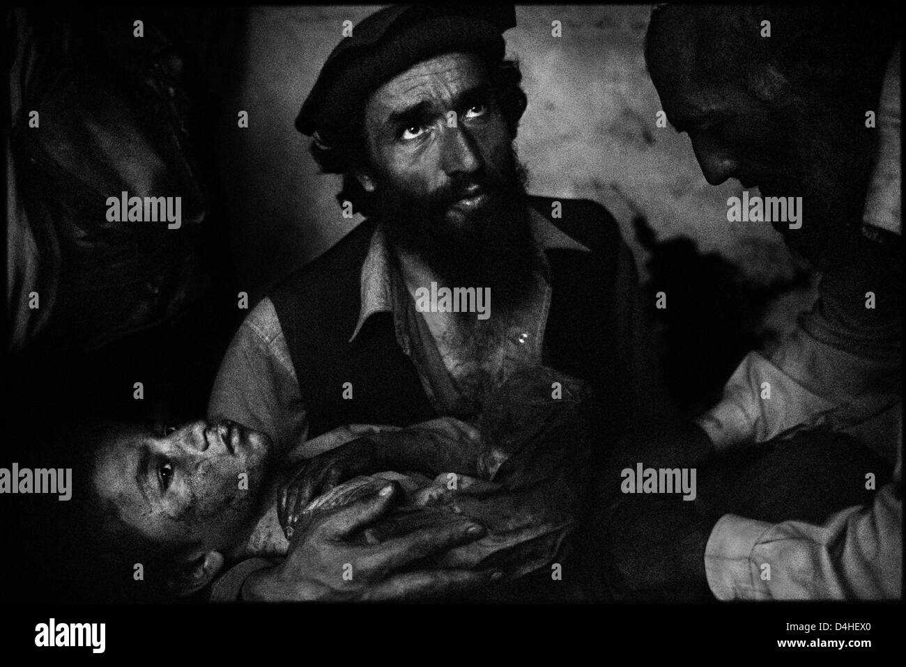 Us afghanistan child Black and White Stock Photos & Images - Alamy