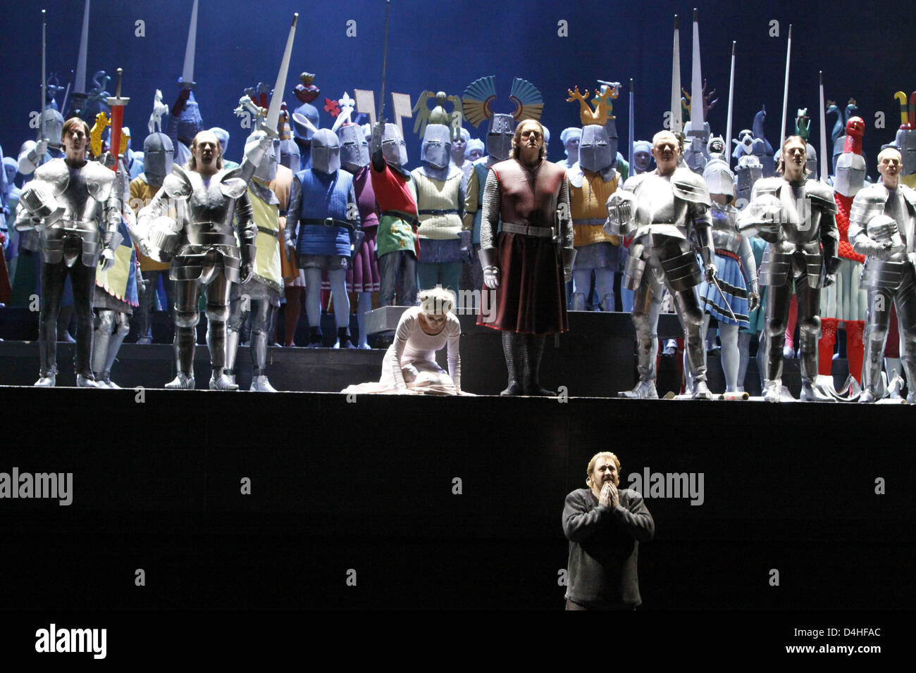 The picture shows Torsten Kerl (BELOW) in the role of Tannhaeuser and ...