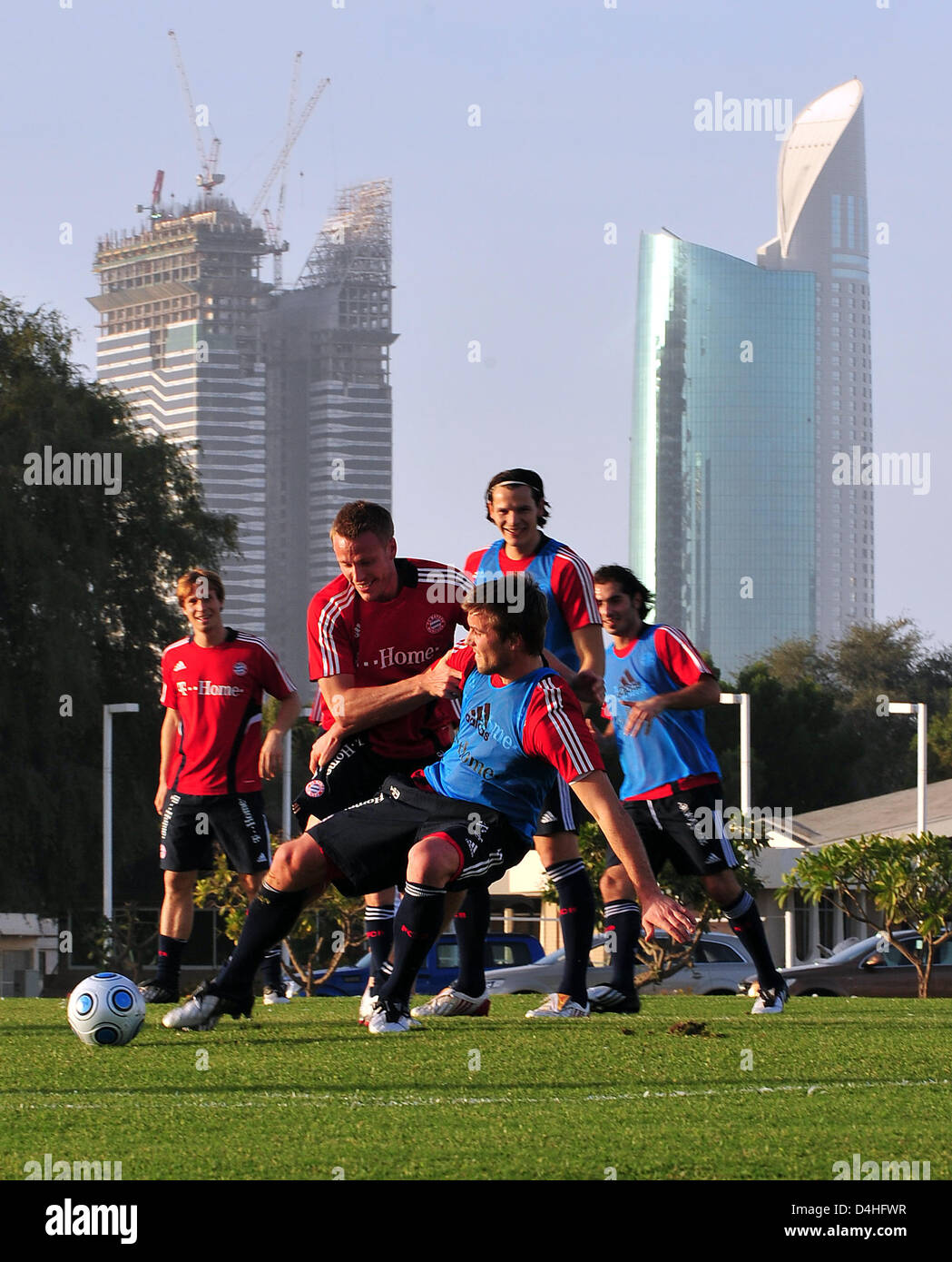 German Bundesliga club FC Bayern Munich?s players (L-R) Andreas Ottl ...