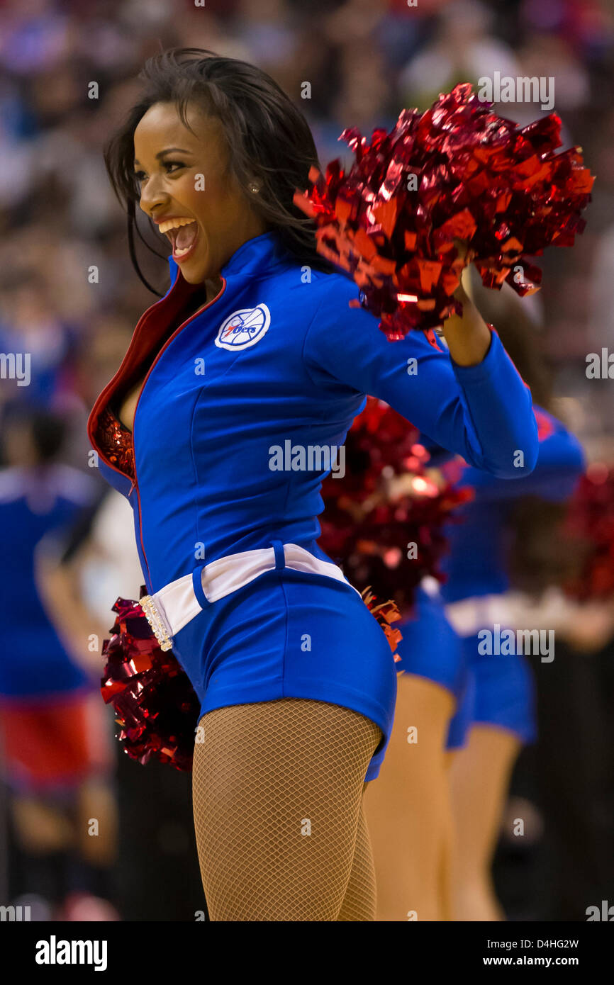 March 13, 2013: Philadelphia 76ers Dream Team performs for the fans ...