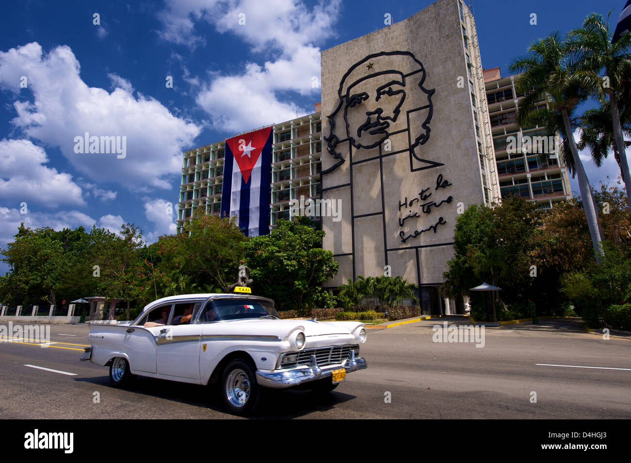 Mural ernesto che guevara on hi-res stock photography and images - Alamy
