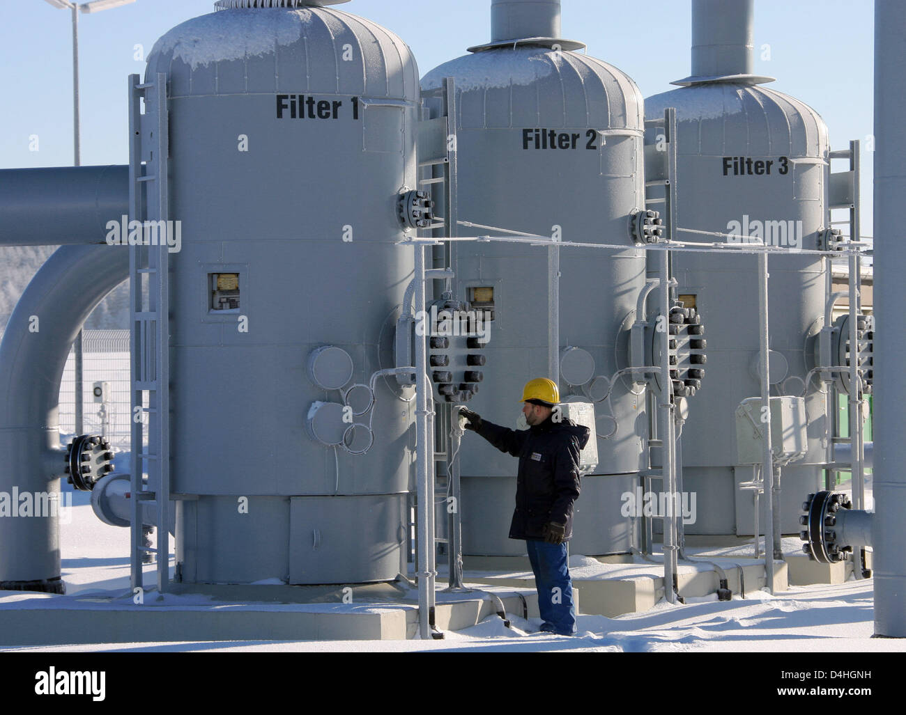 Gas filtration hi-res stock photography and images - Alamy