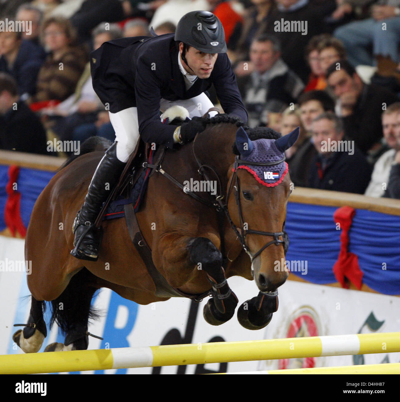Dutch equestrian Mathijs van Asten wins on VDL Groep Castella the Great ...