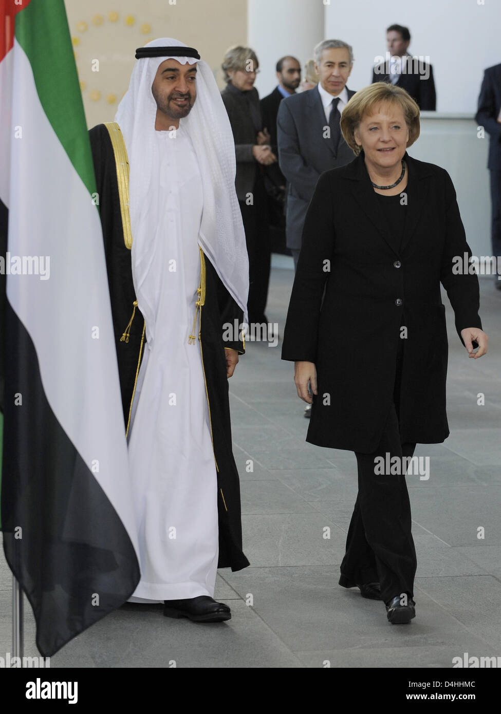 German Chancellor Angela Merkel welcomes the Crown Prince of Abu Dhabi ...