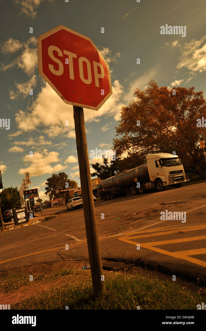 Intersection road sign south african hi-res stock photography and ...