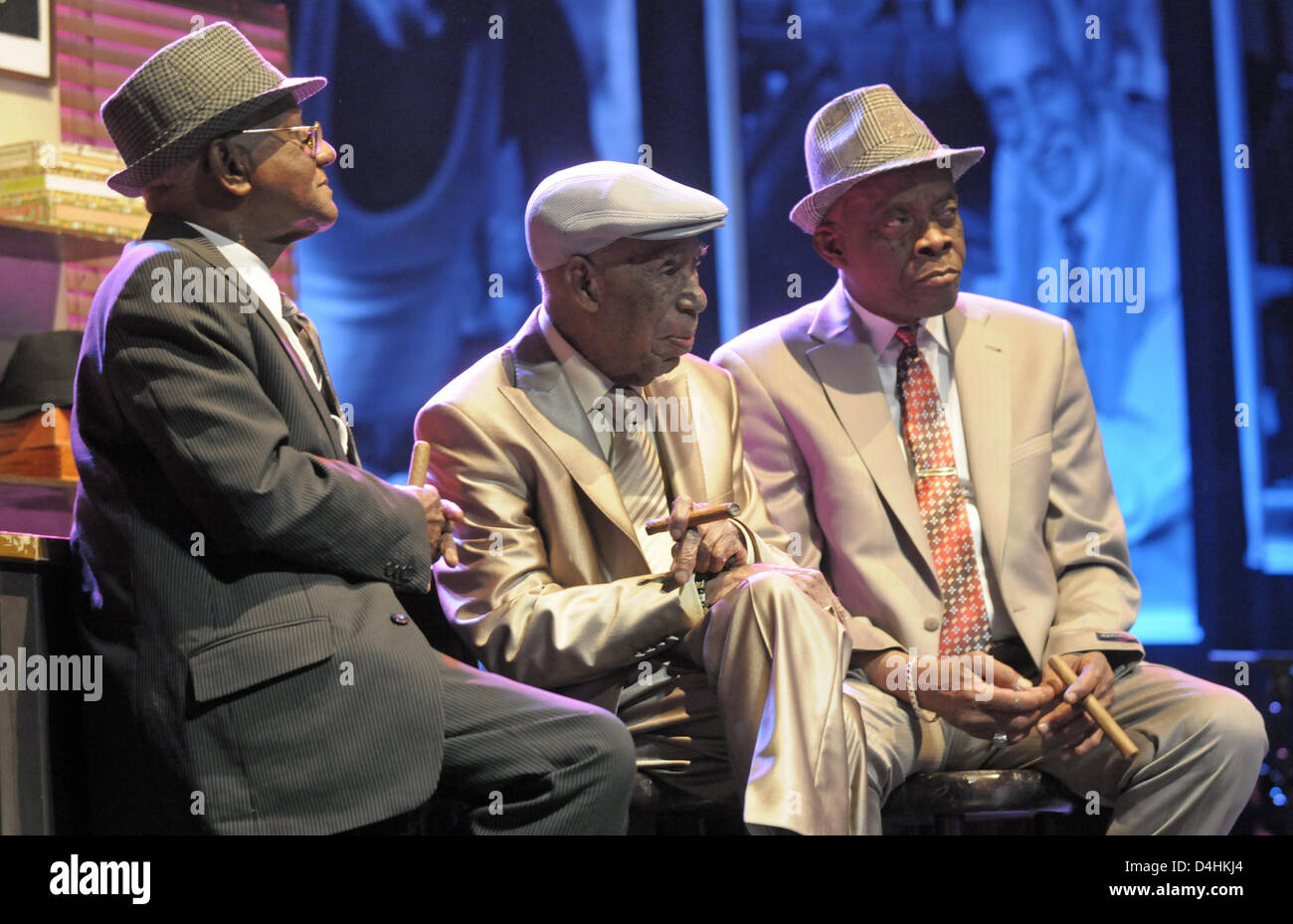 Legendary Cuban musicians (L-R) 80 year-old Guillermo ?Rubalcaba ...