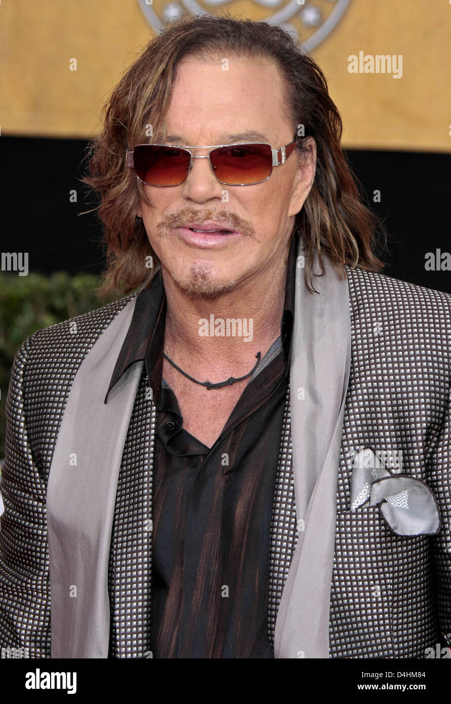 Actor Mickey Rourke arrives at the 15th Annual Screen Actor's Guild ...