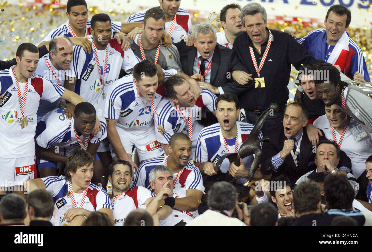France?s players and staff celebrate their team?s victory in the ...