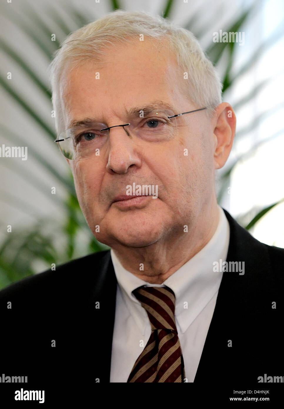 Same day special hi-res stock photography and images - Alamy