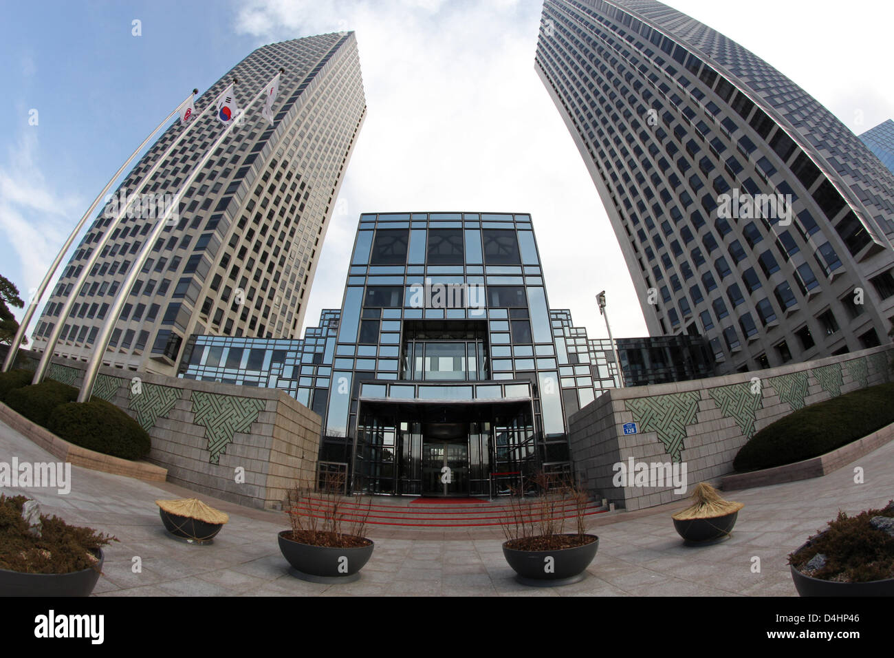 South Korea: LG headquarter (LG Twin Towers) in Seoul Stock Photo - Alamy