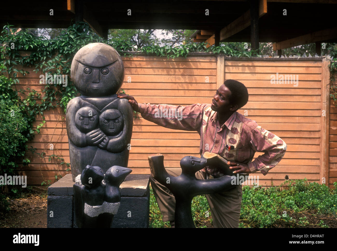 Shona tribe hi-res stock photography and images - Alamy