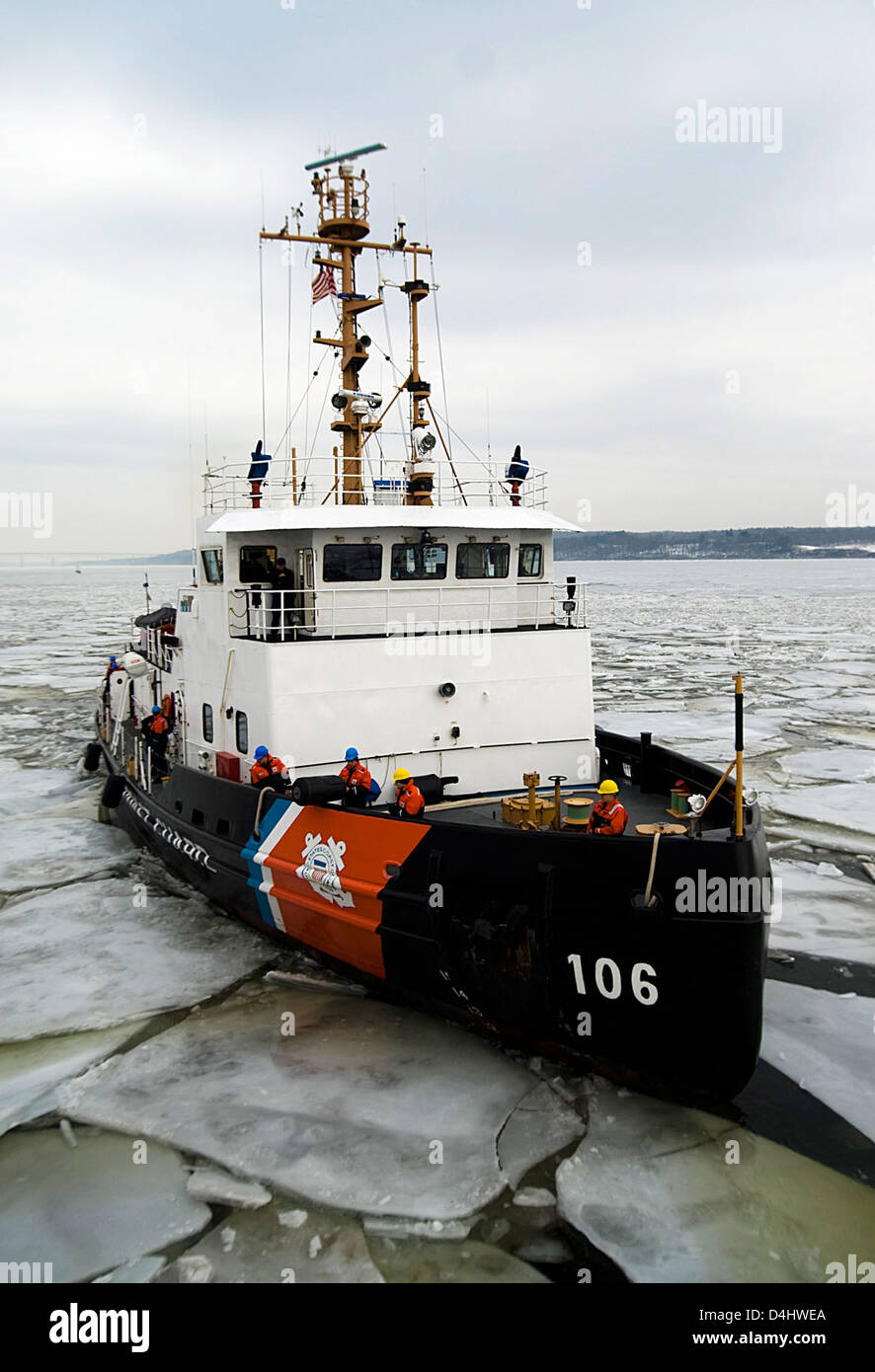 Coast Guard Morro Bay Sturgeon Bay Coast Guard's 'Mobile Bay' Arrives