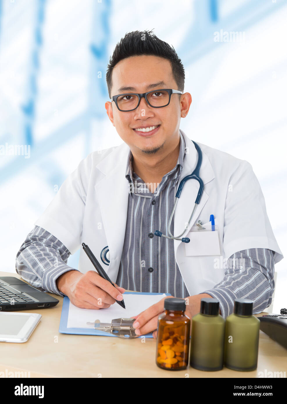Hospital oriental hi-res stock photography and images - Alamy