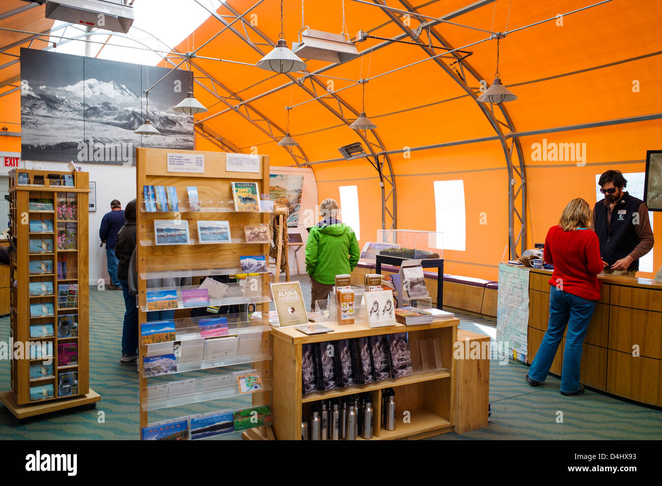Tourists at the Toklat River Rest Area, Denali National Park & Preserve ...