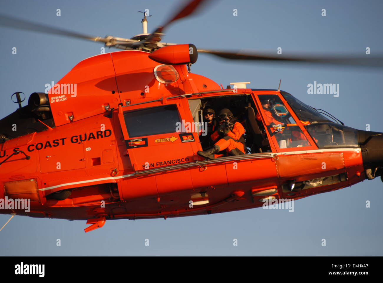 Ports security hi-res stock photography and images - Alamy