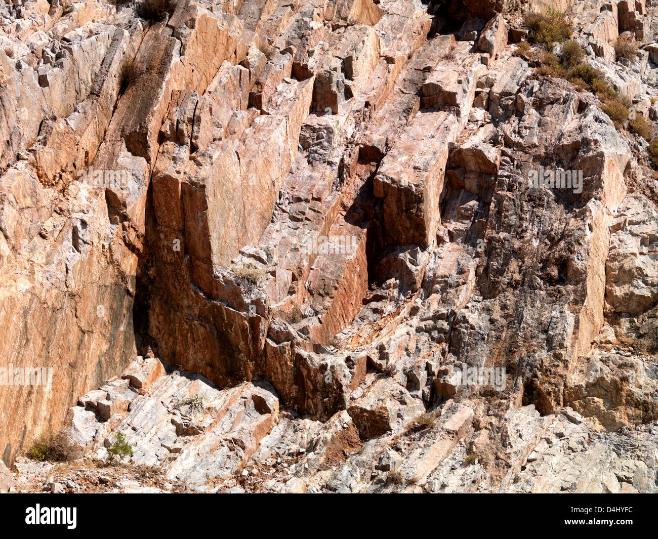 Jagged rocks hi-res stock photography and images - Alamy