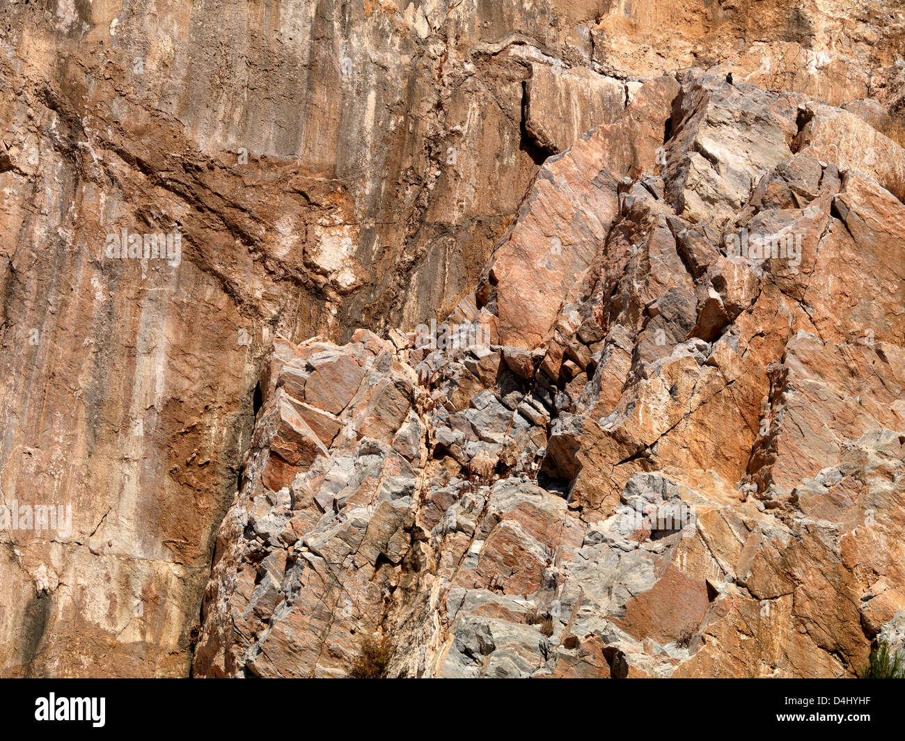 Face in cliff hi-res stock photography and images - Alamy